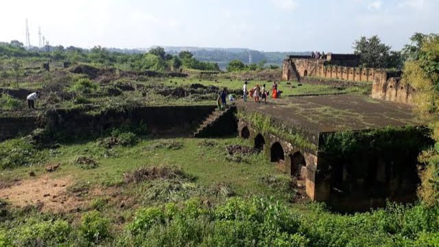 Ballarshah Fort | बल्लारशाह किला | SPOT HUNTER