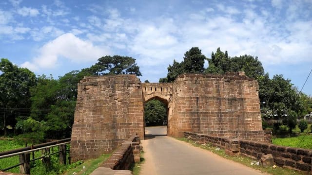 Barabati Fort | बाराबती किला कहा है? | SPOT HUNTER